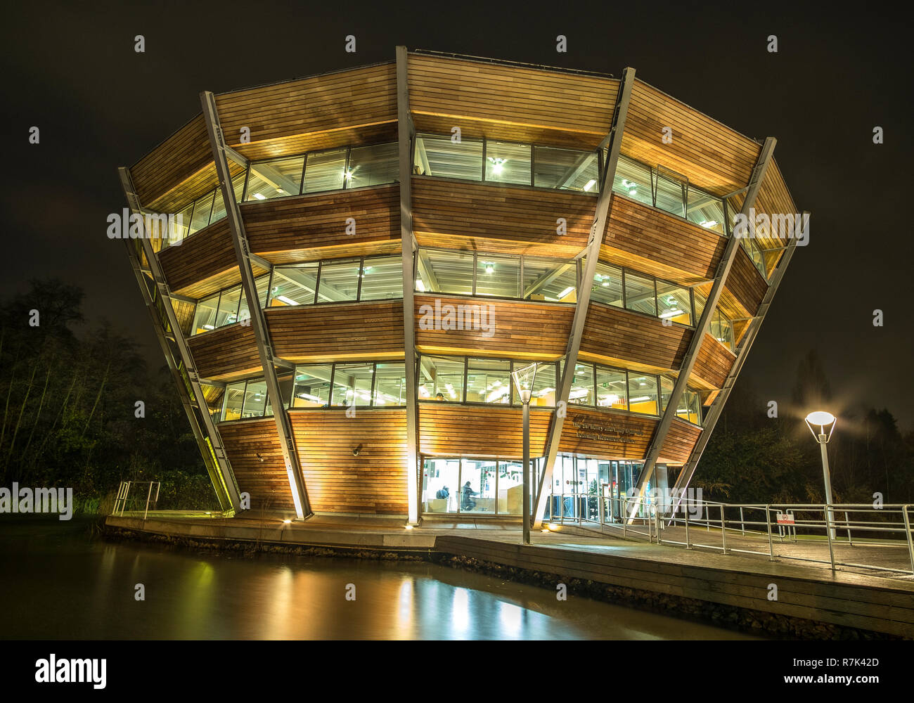 Futuristic inverted building design at the University of Nottingham ...