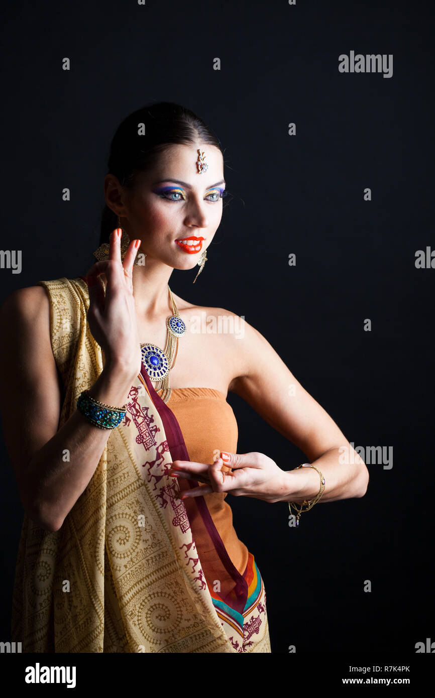 Indian sari dress Stock Photo - Alamy