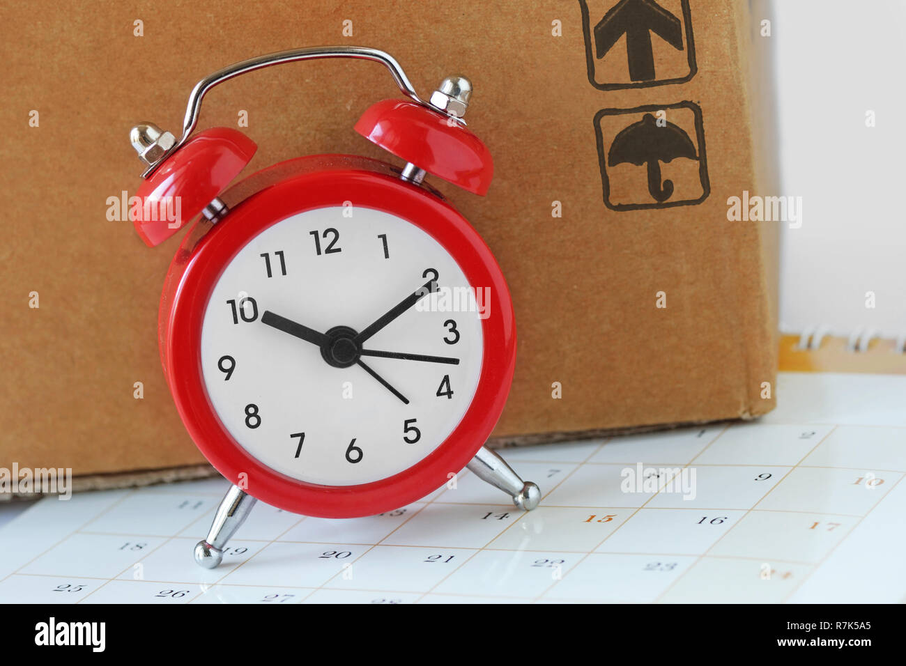 Shipping calendar hi-res stock photography and images - Alamy