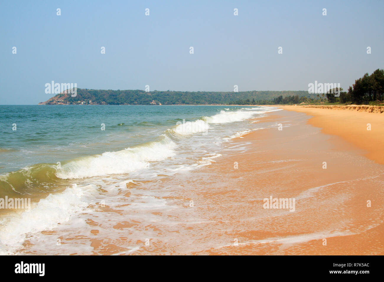 Empty scenery beautiful bay beach hi-res stock photography and images ...