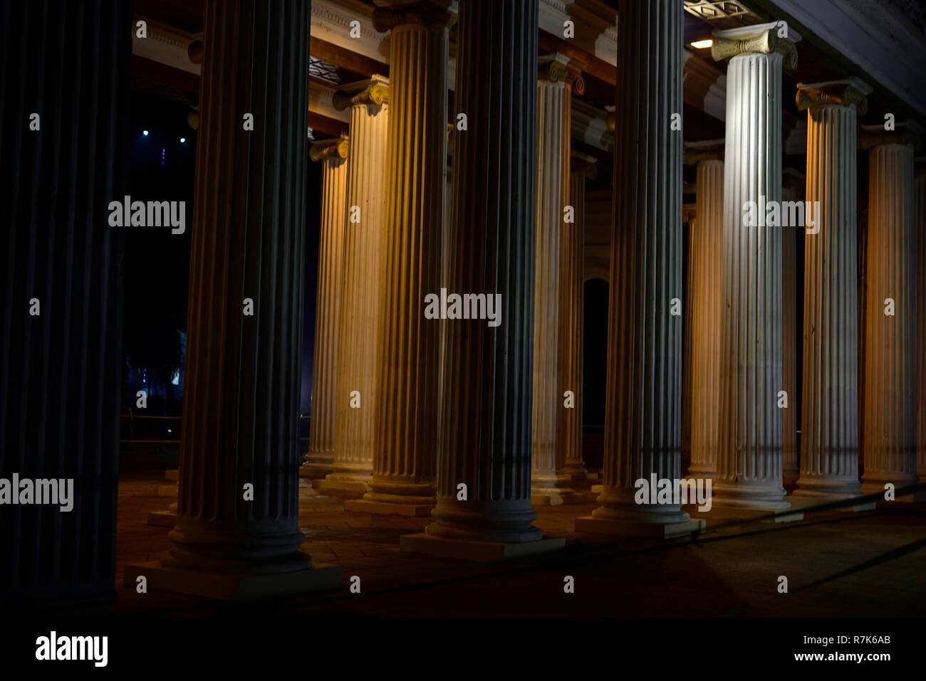 Column Colonnade Greece Roman Architecture at Kolkata Stock Photo - Alamy
