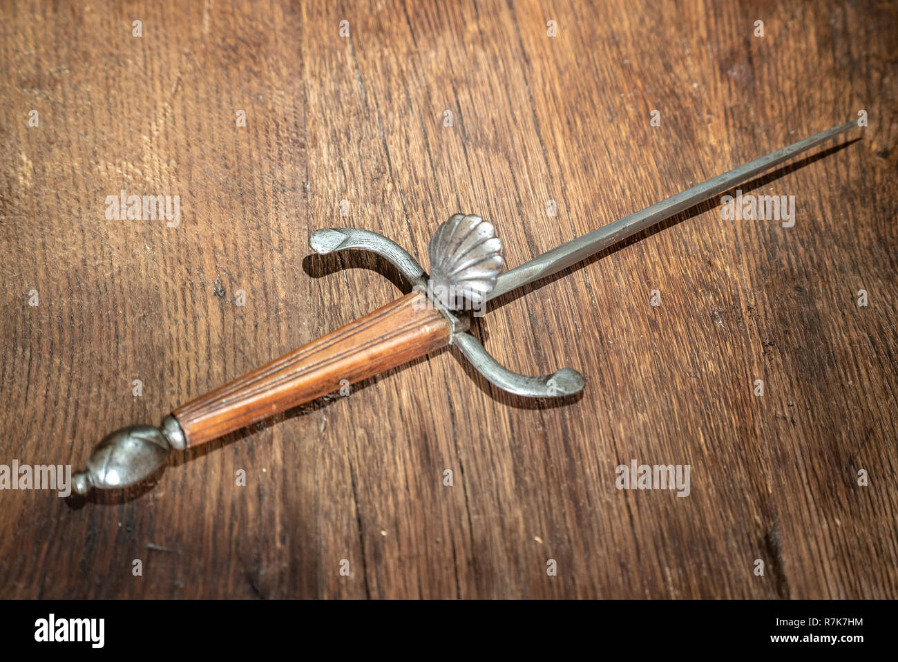 Ancient dagger hi-res stock photography and images - Alamy