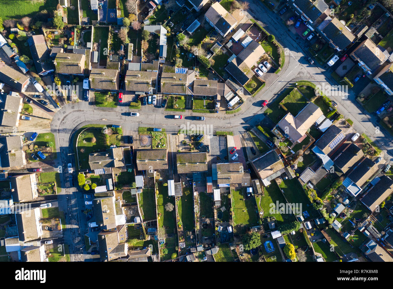 Suburban home setting hi-res stock photography and images - Alamy