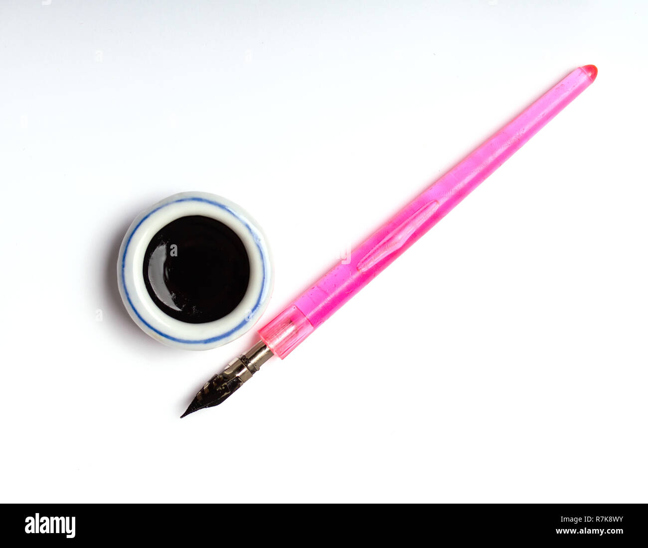 ink pen white Stock Photo - Alamy