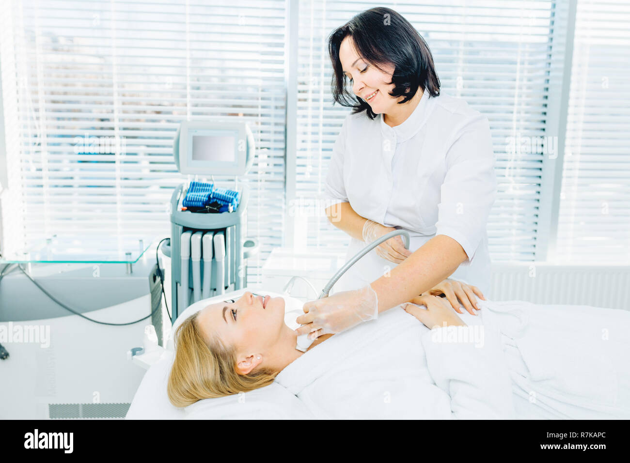 Non-surgical face lifting. SMAS lifting ultrasonic. Facelift Stock ...