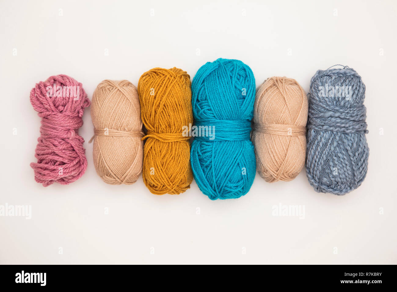 From above ball of wool hi-res stock photography and images - Alamy