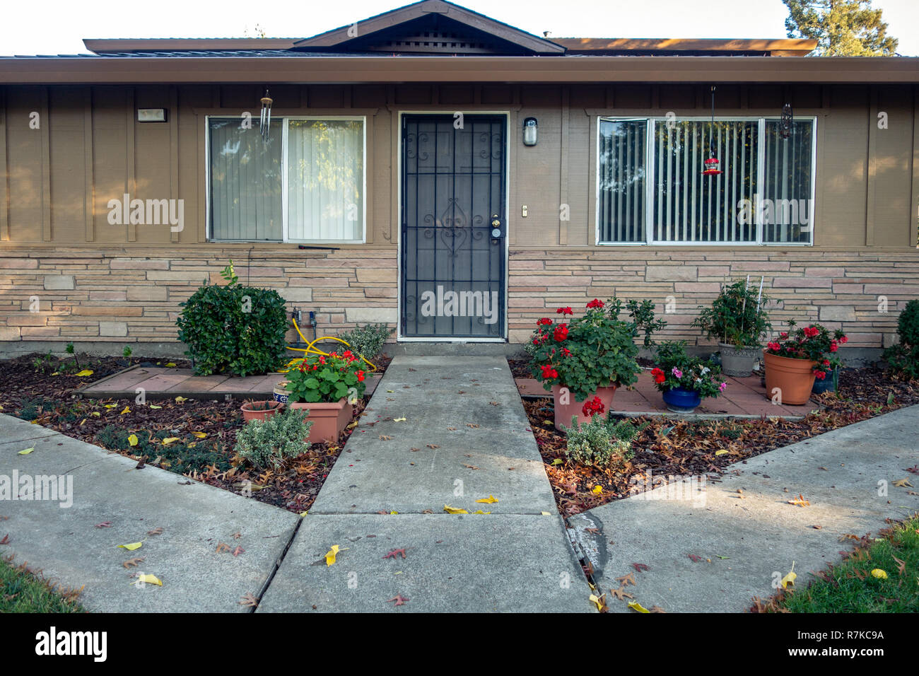 Single Story Condominium Track House, Front View Stock Photo - Alamy