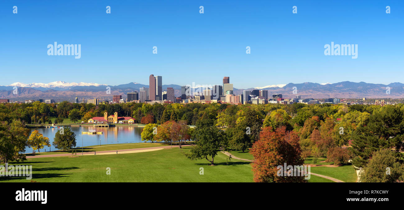 Denver skyline panoramic hi-res stock photography and images - Alamy