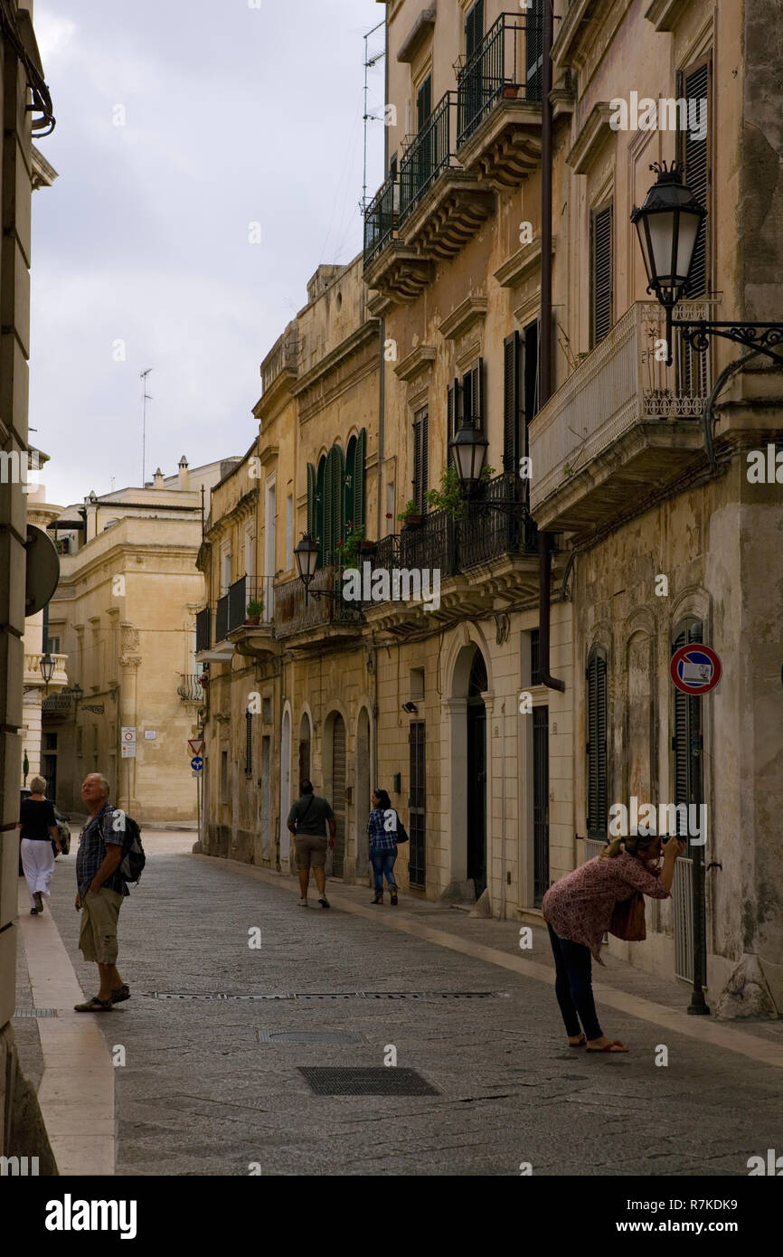 Via roberto caracciolo hi-res stock photography and images - Alamy