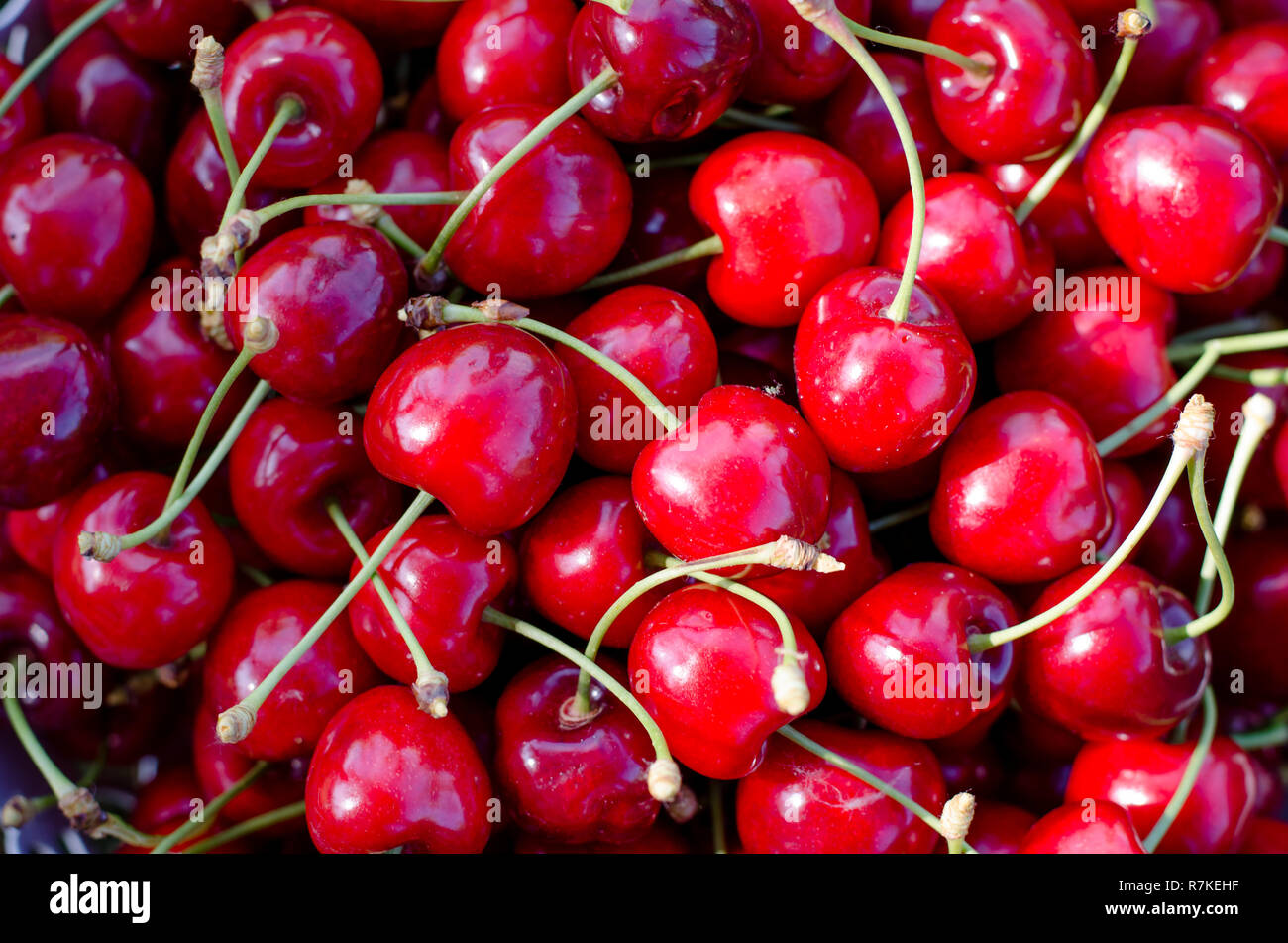 Cherry red hi-res stock photography and images - Alamy