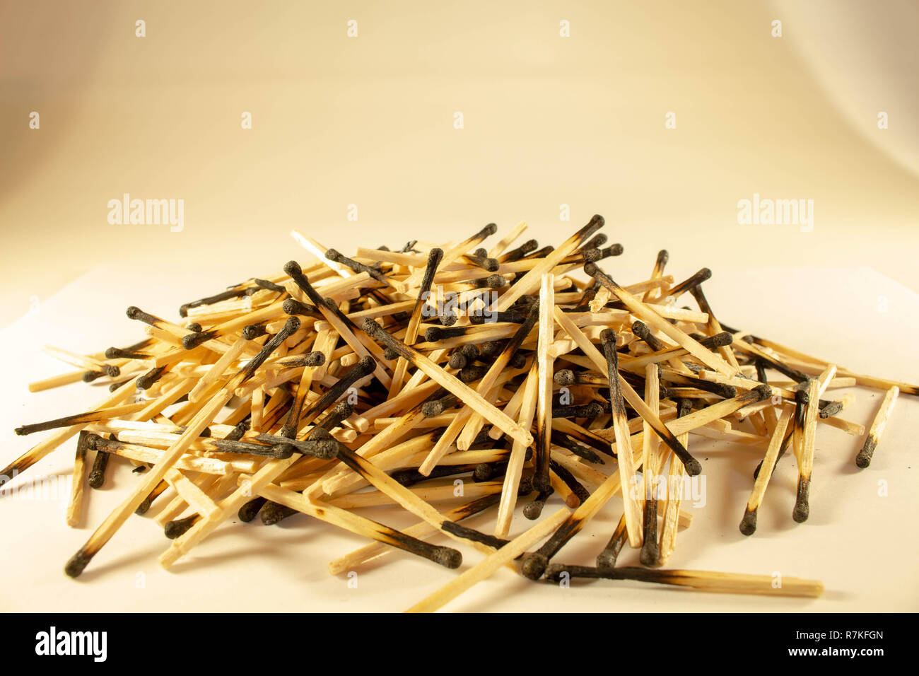 Burnt matches hi-res stock photography and images - Alamy