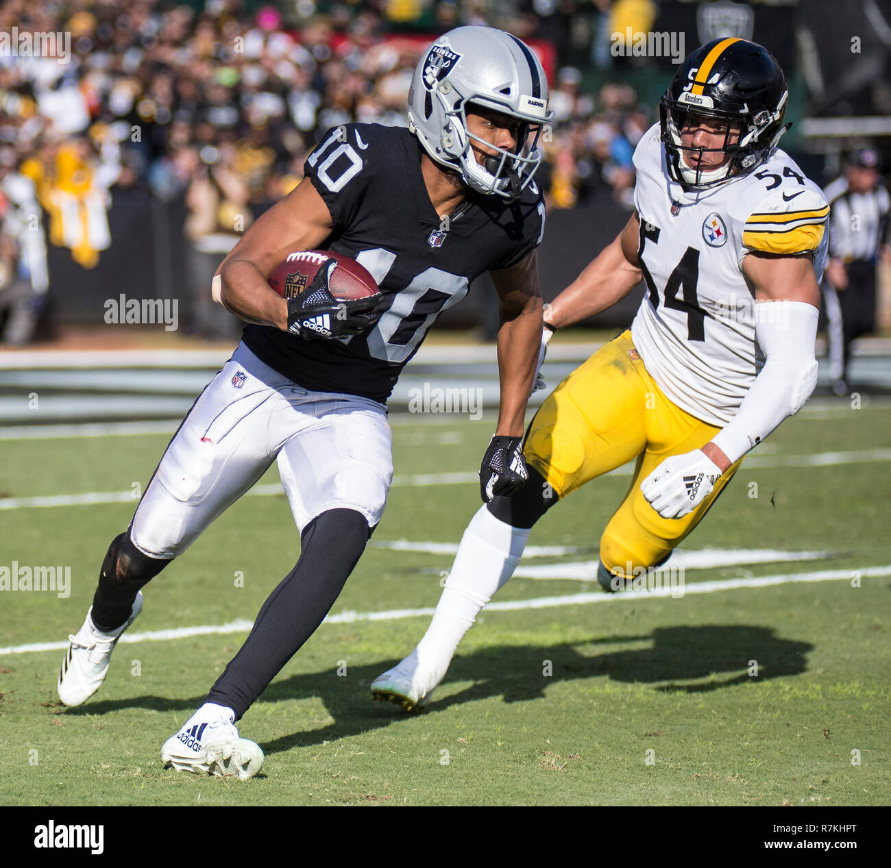 Dec 09 2018 Oakland U.S.A CA Oakland Raiders wide receiver Seth Roberts ...