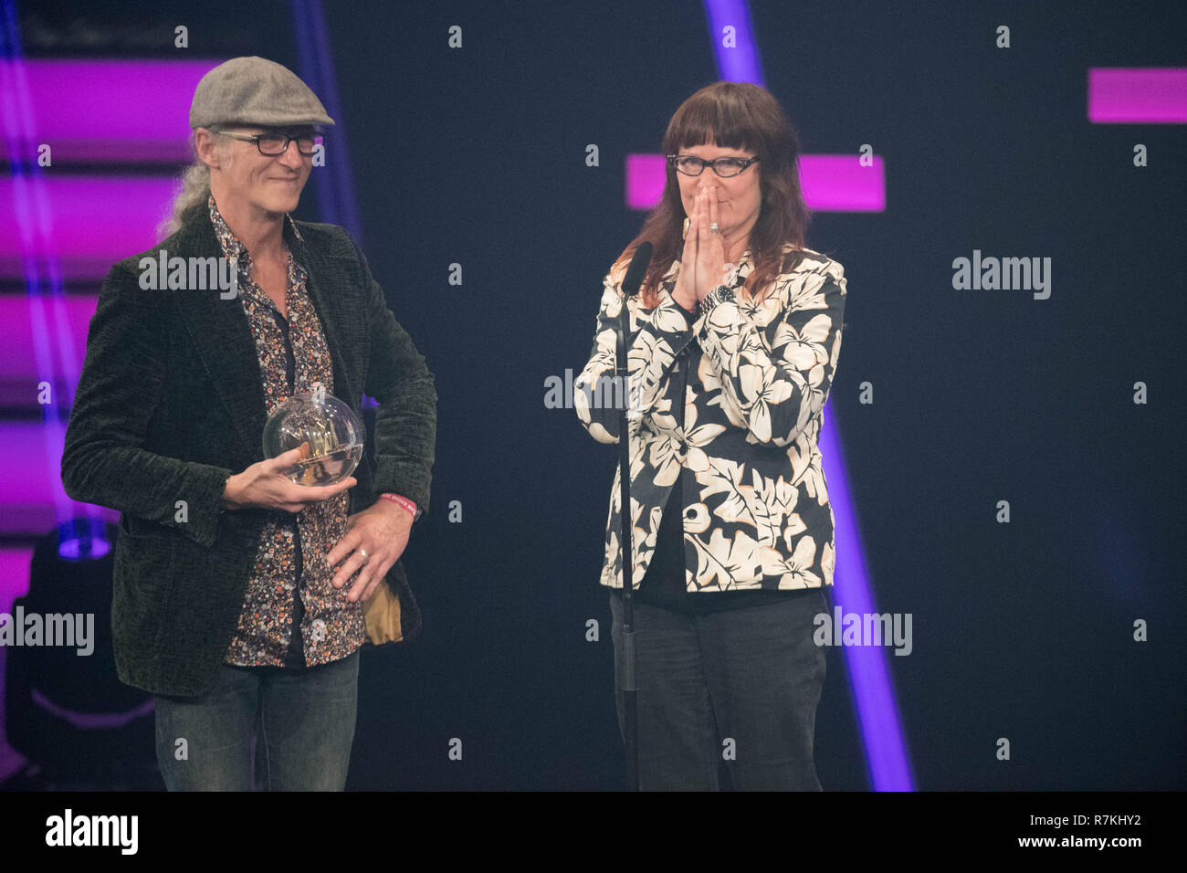 Bochum, Deutschland. 07th Dec, 2018. Horst LOHMEYER (left) and Birgit ...