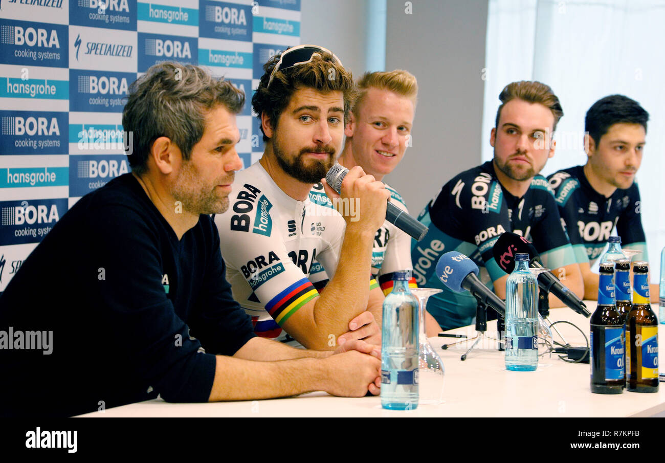 Palma, Spain. 10th Dec, 2018. Team boss Ralph Denk (l-r), Peter Sagan ...