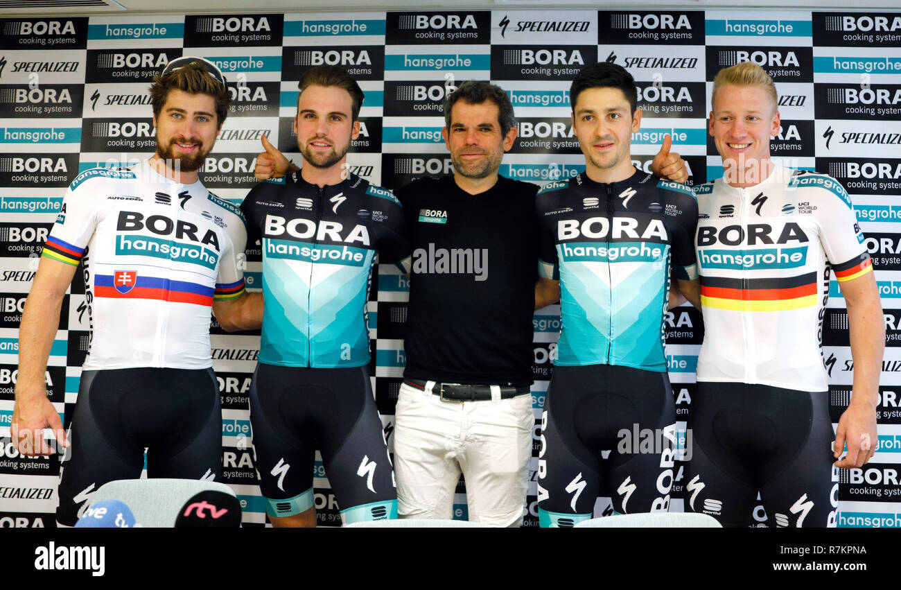 Palma, Spain. 10th Dec, 2018. Peter Sagan (l-r), Maximilian Schachmann ...