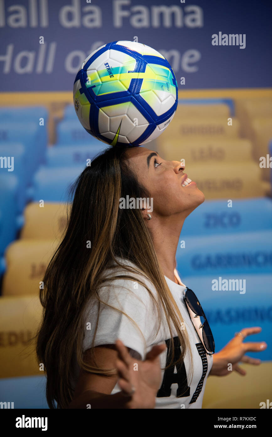 Rio De Janeiro, Brazil. 10th Dec, 2018. Marta, who has been honoured ...