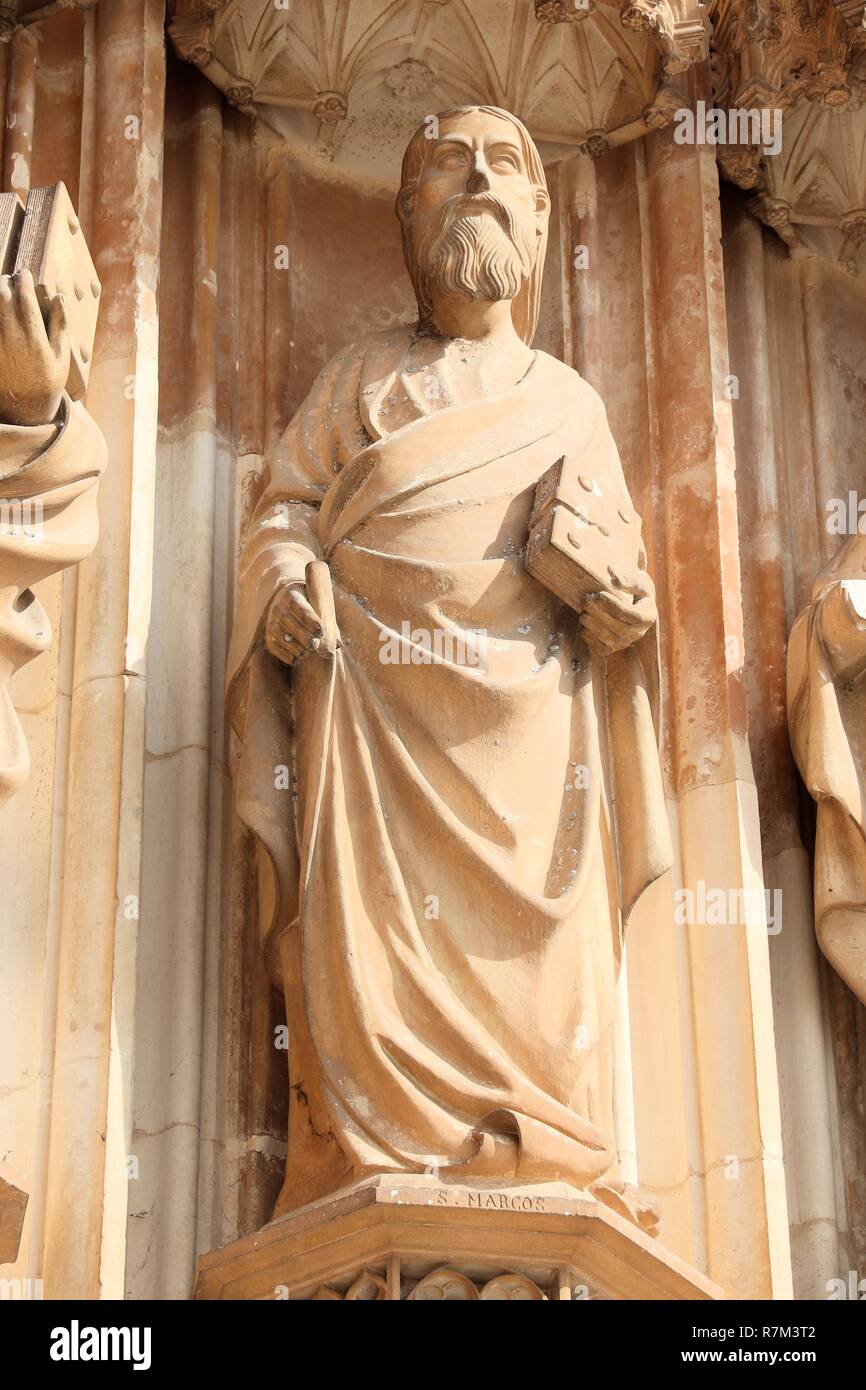 Saint Mark the Evangelist statue. Batalha Monastery - medieval gothic ...