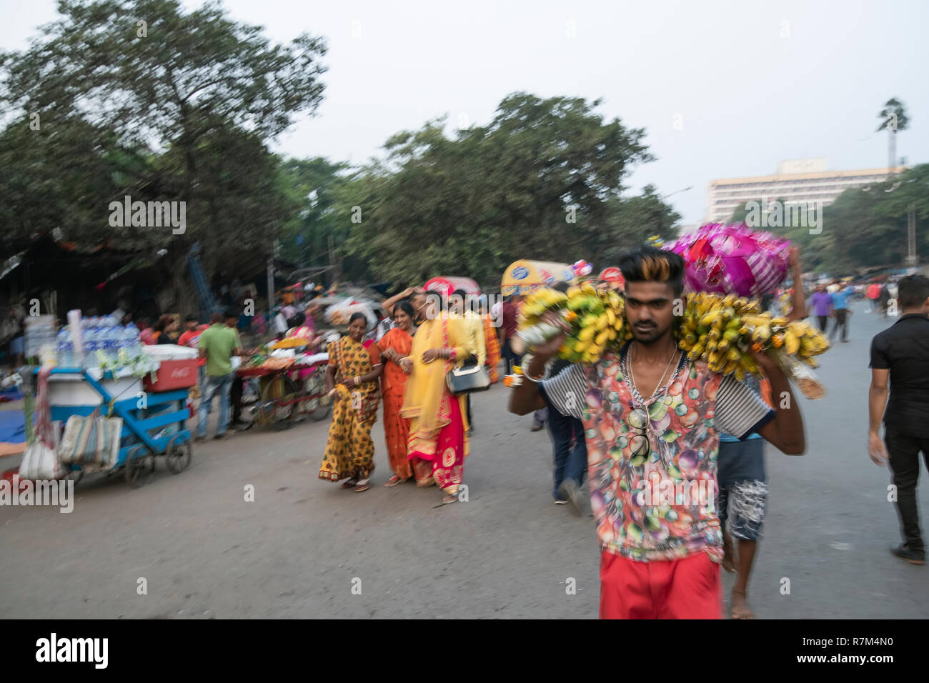 Male devotee hi-res stock photography and images - Alamy