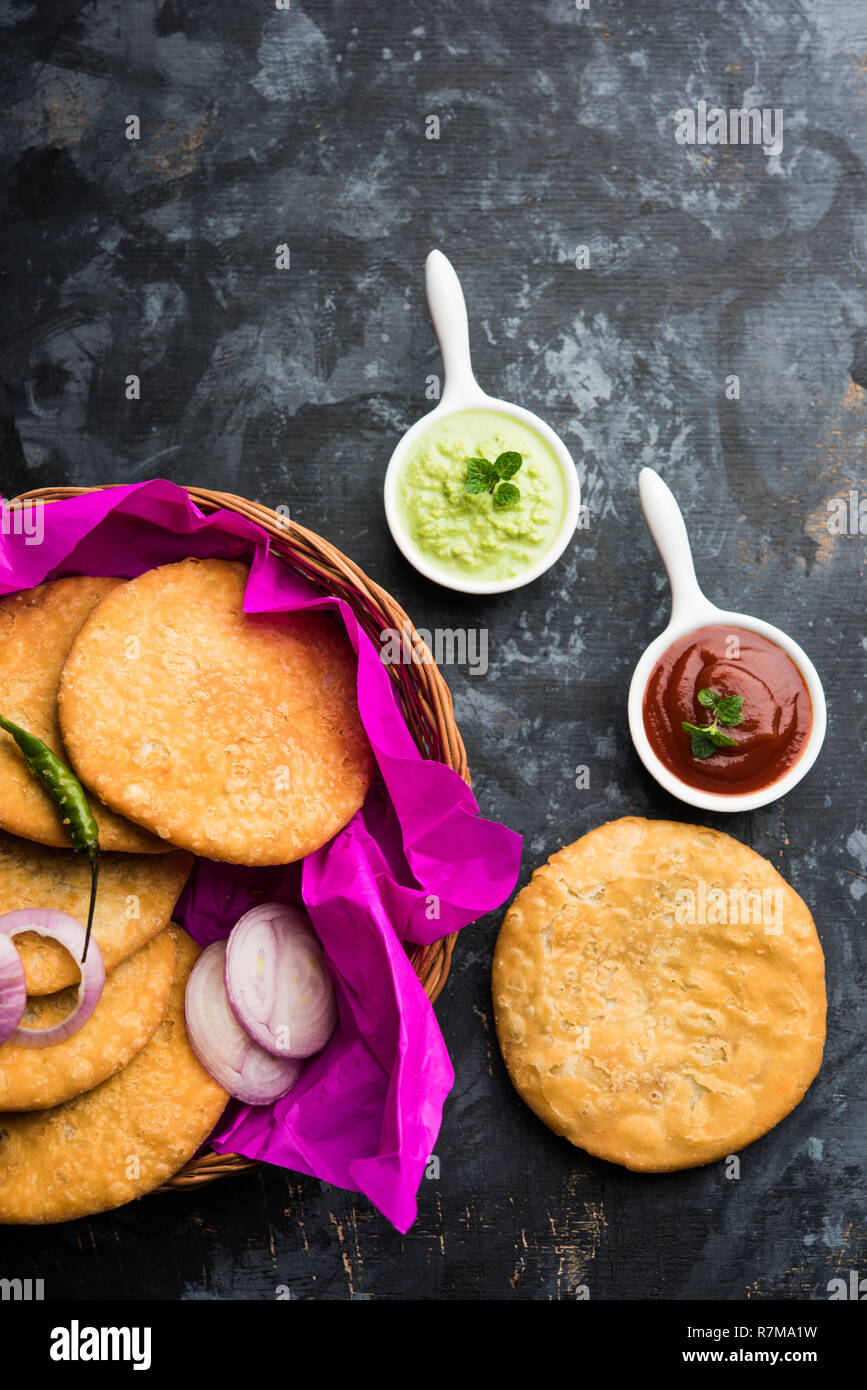 Shegaon or Rajasthani Kachori served with green Chutney and tomato ...