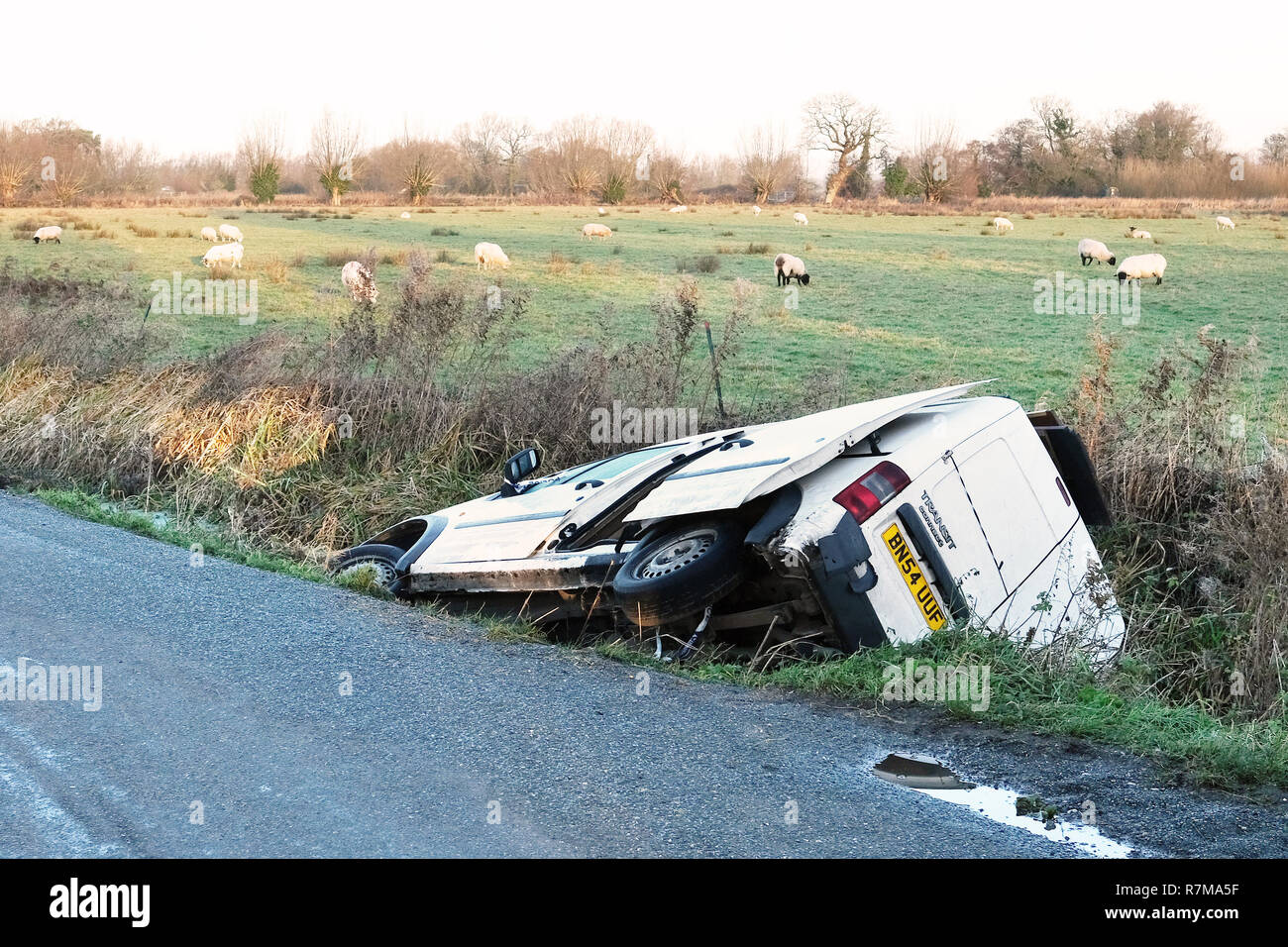 Crashed transit van hi-res stock photography and images - Alamy