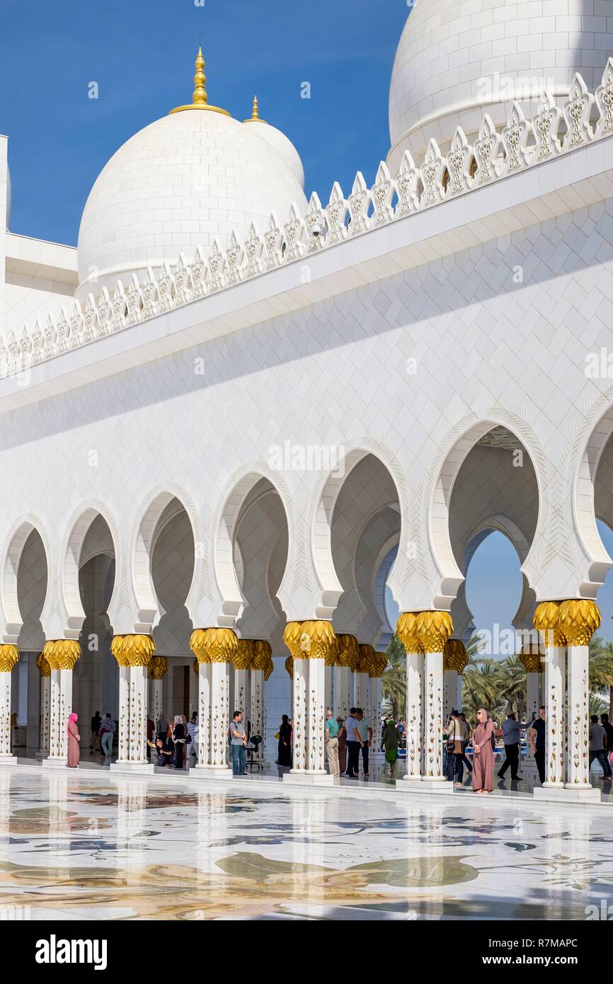 United Arab Emirates, Abu Dhabi, Sheikh Zayed Great Mosque, from the ...