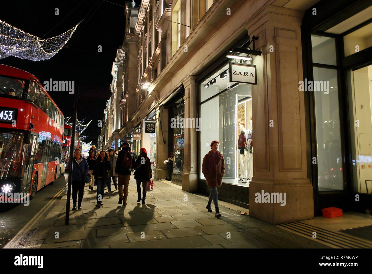 London zara store hi-res stock photography and images - Alamy
