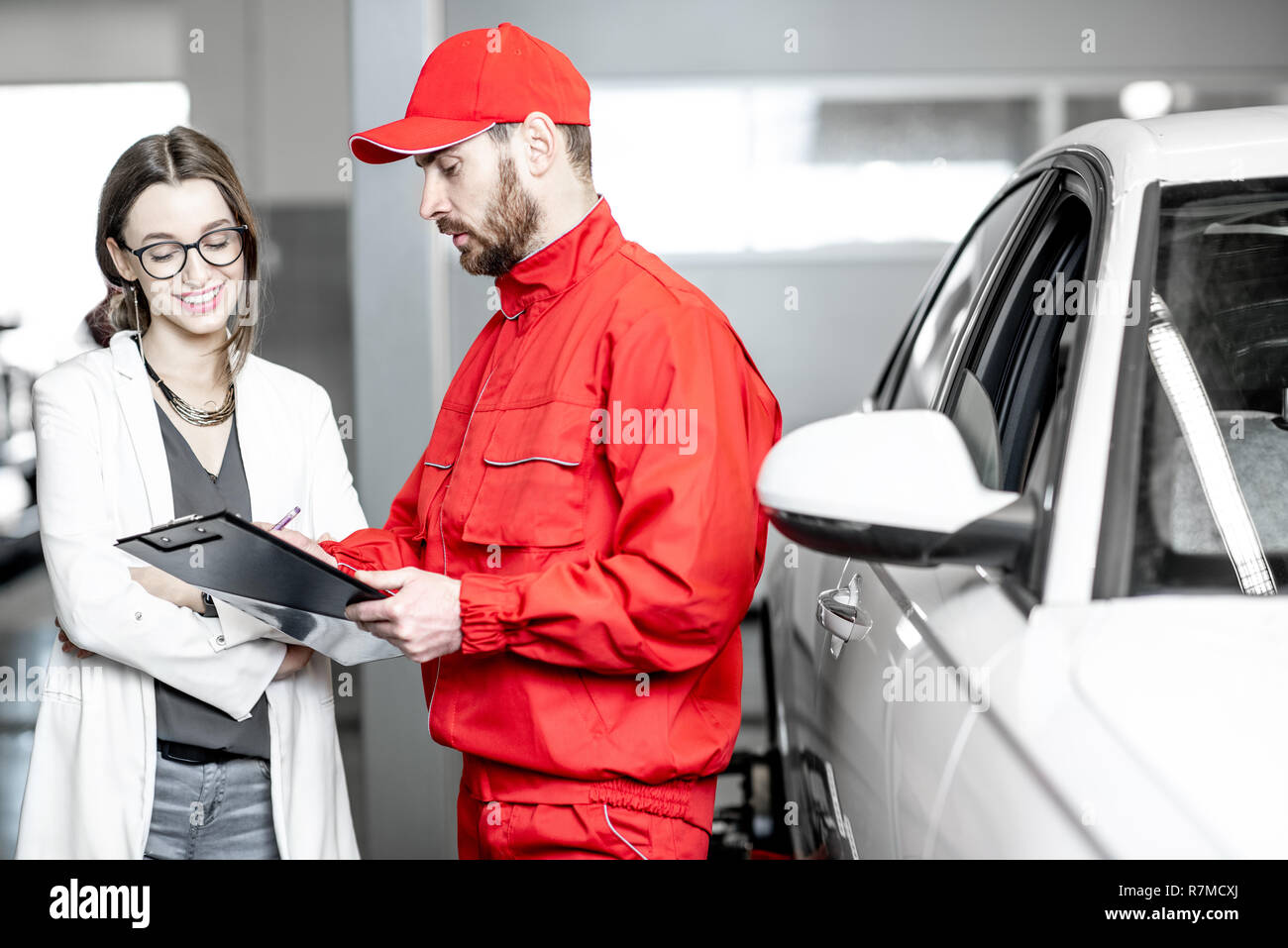 Happy customer car repair hi-res stock photography and images - Alamy