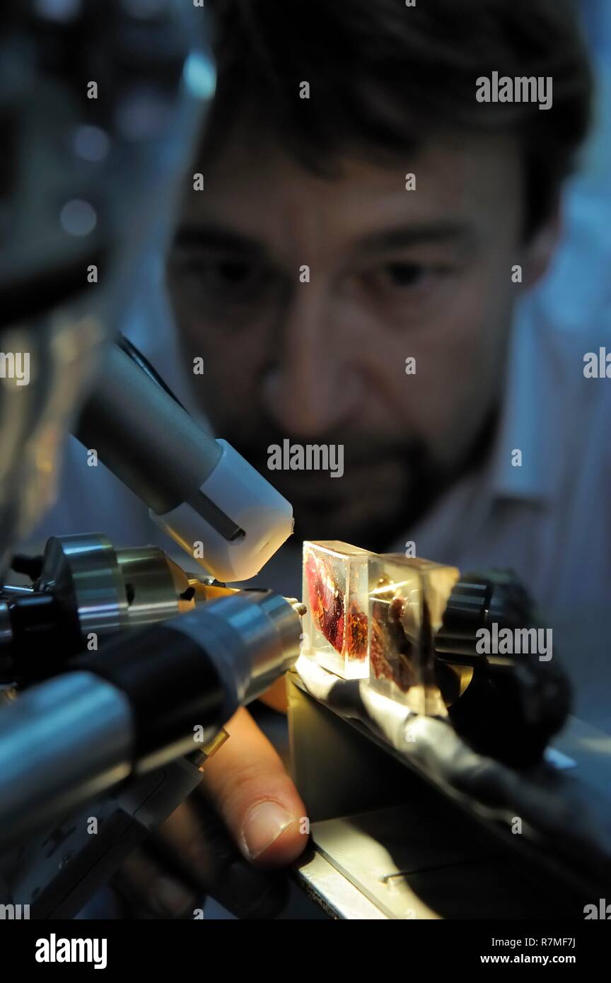 Aglae laboratory louvre museum hi-res stock photography and images - Alamy