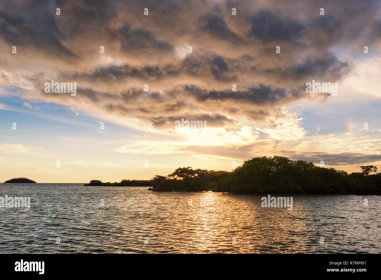 Elizabeth islands hi-res stock photography and images - Alamy