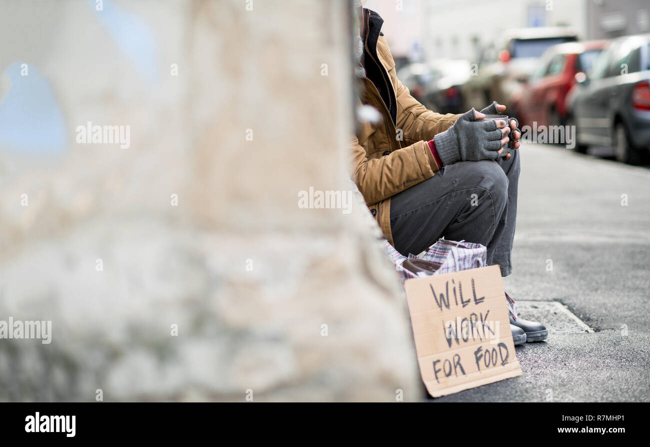 Will work food homeless man hi-res stock photography and images - Alamy