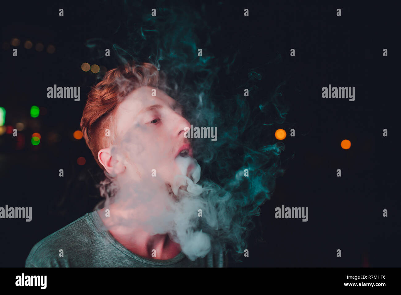 Vaping man silhouette hi-res stock photography and images - Alamy