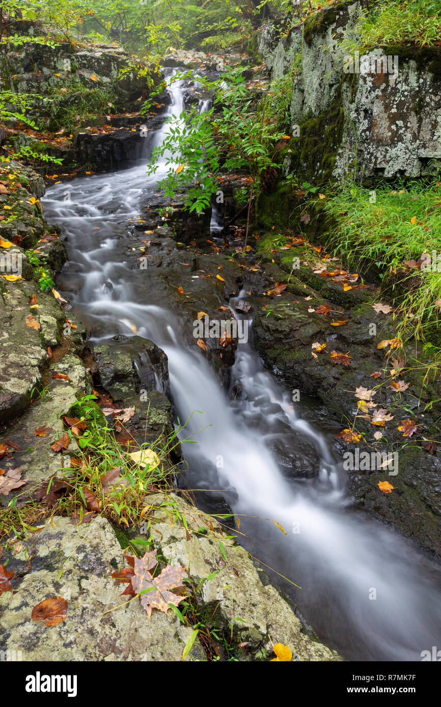 Top Of A Waterfall High Resolution Stock Photography and Images - Alamy