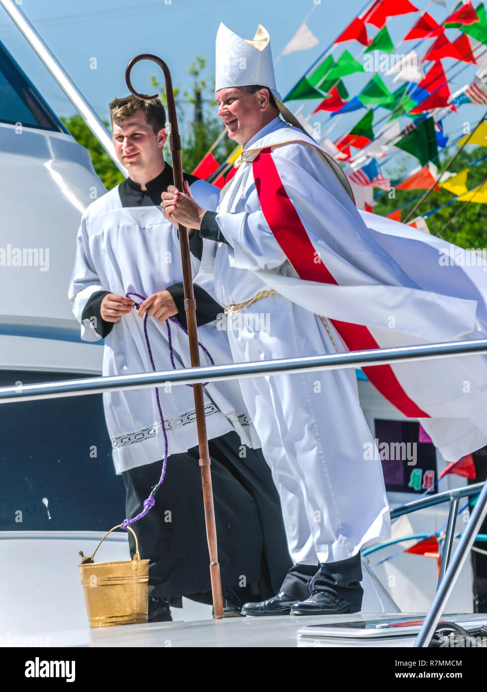 Catholic priest holy water blessing hi-res stock photography and images ...
