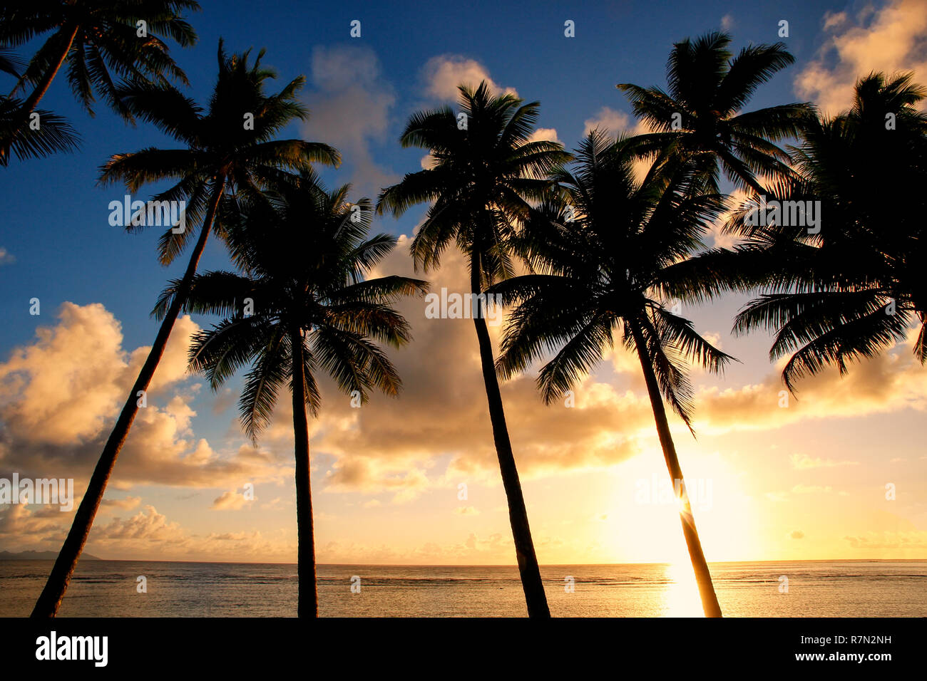 Colorful sunrise on the beach in Lavena village on Taveuni Island, Fiji ...