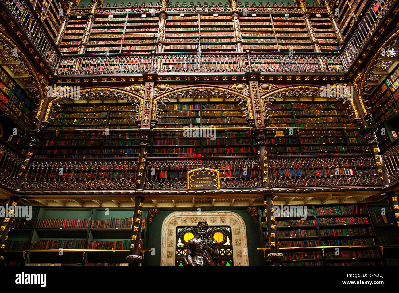 Portuguese Reading Cabinet of Rio de Janeiro, one of the most beautiful ...