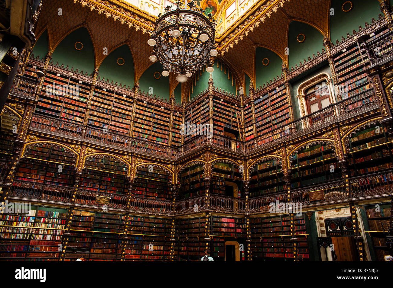 Portuguese Reading Cabinet of Rio de Janeiro, one of the most beautiful ...