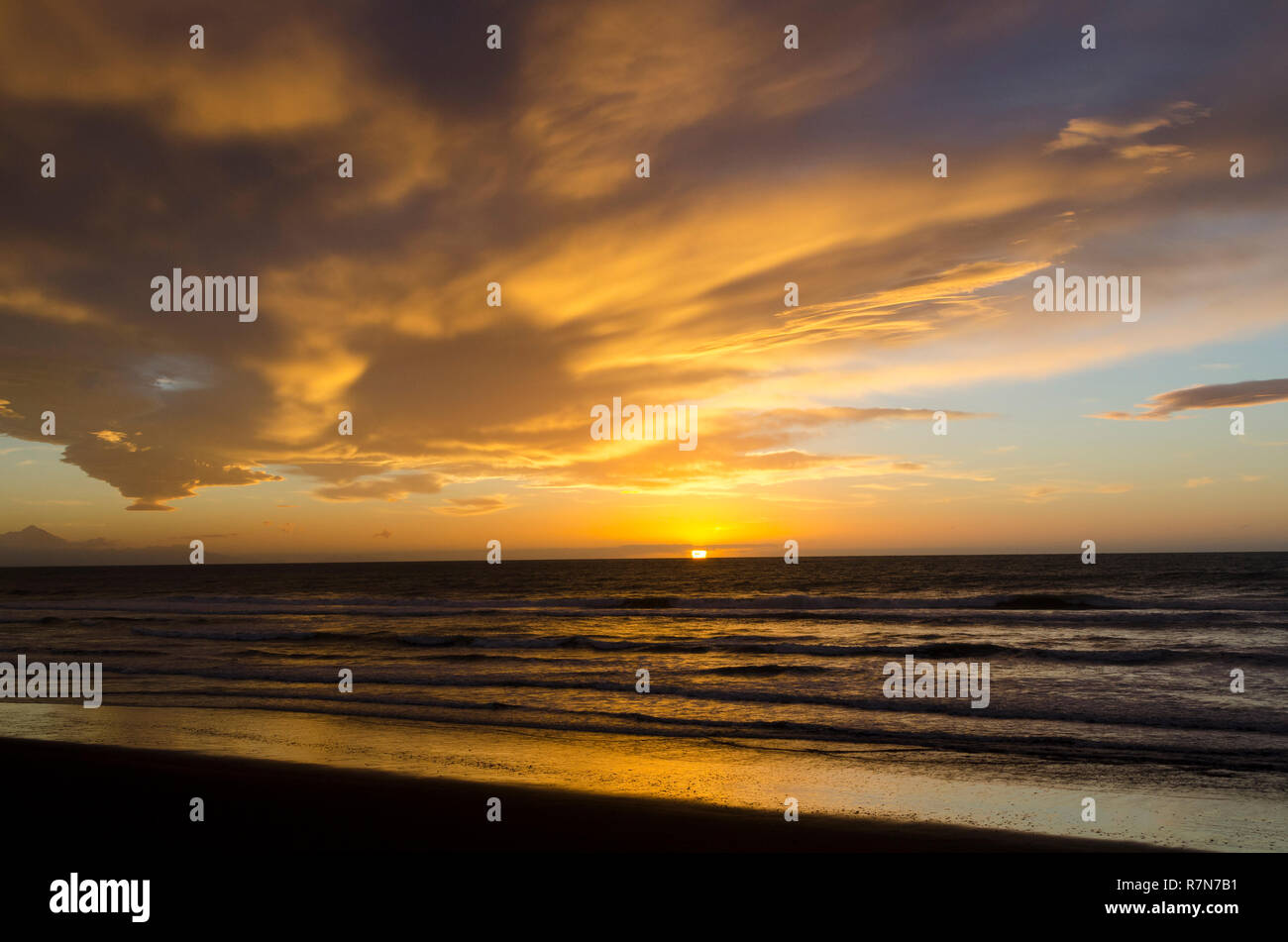 Awakino new zealand hi-res stock photography and images - Alamy