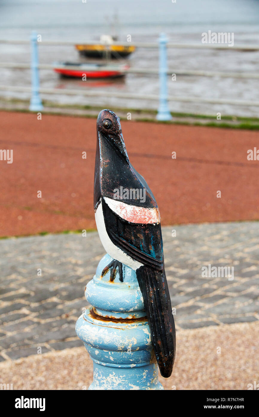 Magpie sculptures on the Old Stone Jetty on Morecambe promenade ...