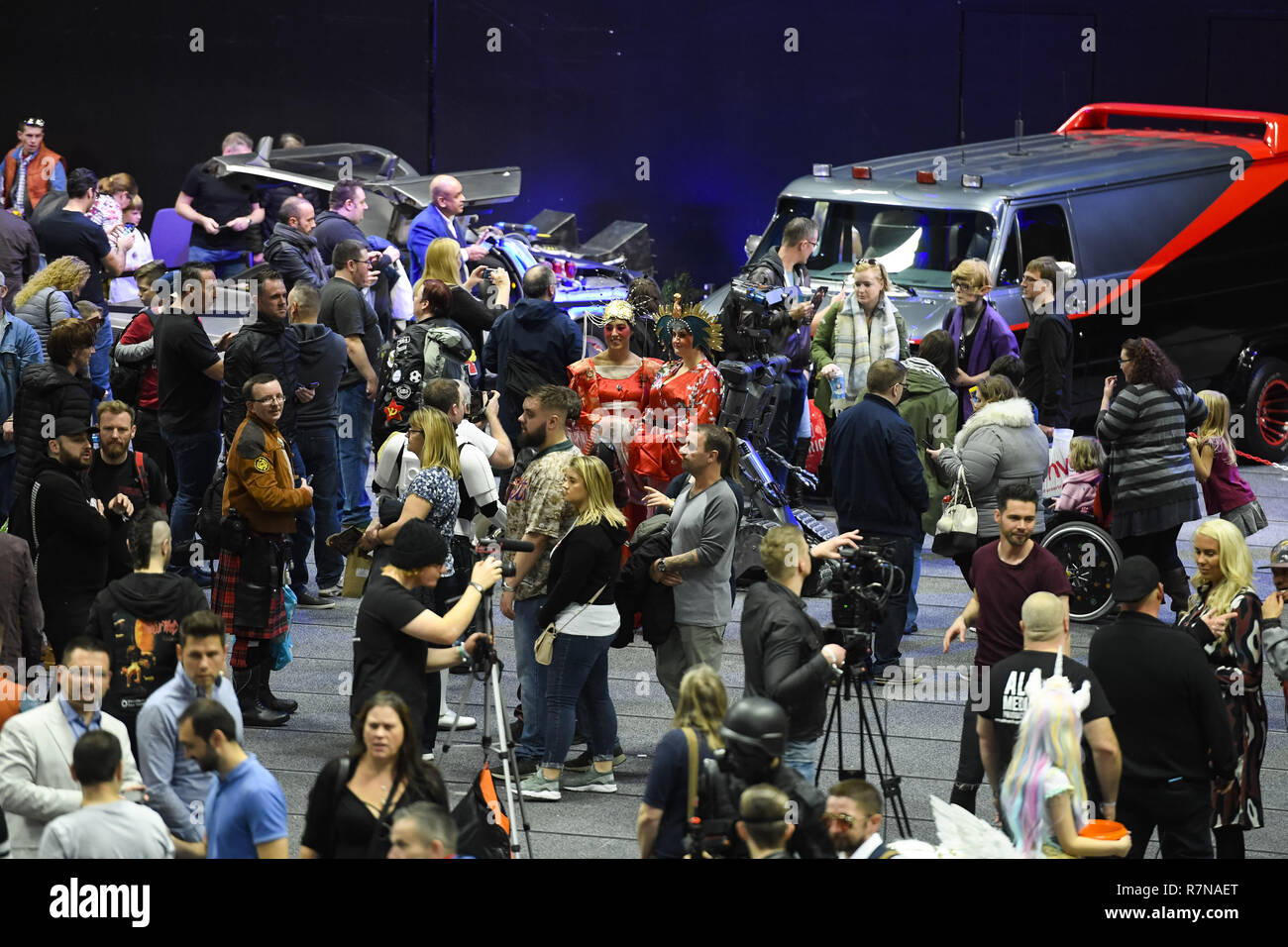 Actors from popular television programmes in the 80s attend the ...