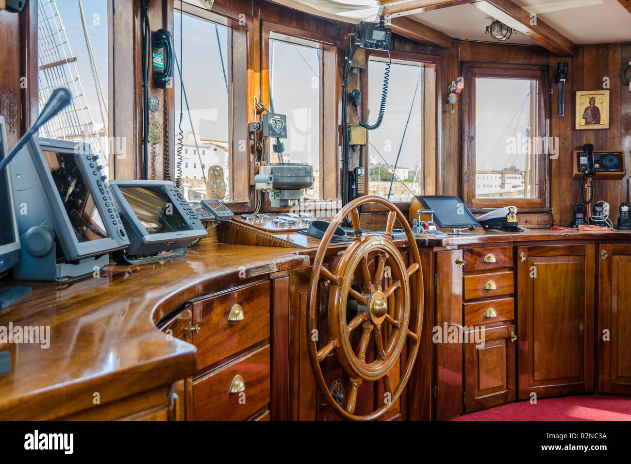 Bridge navigation instruments ship hi-res stock photography and images ...