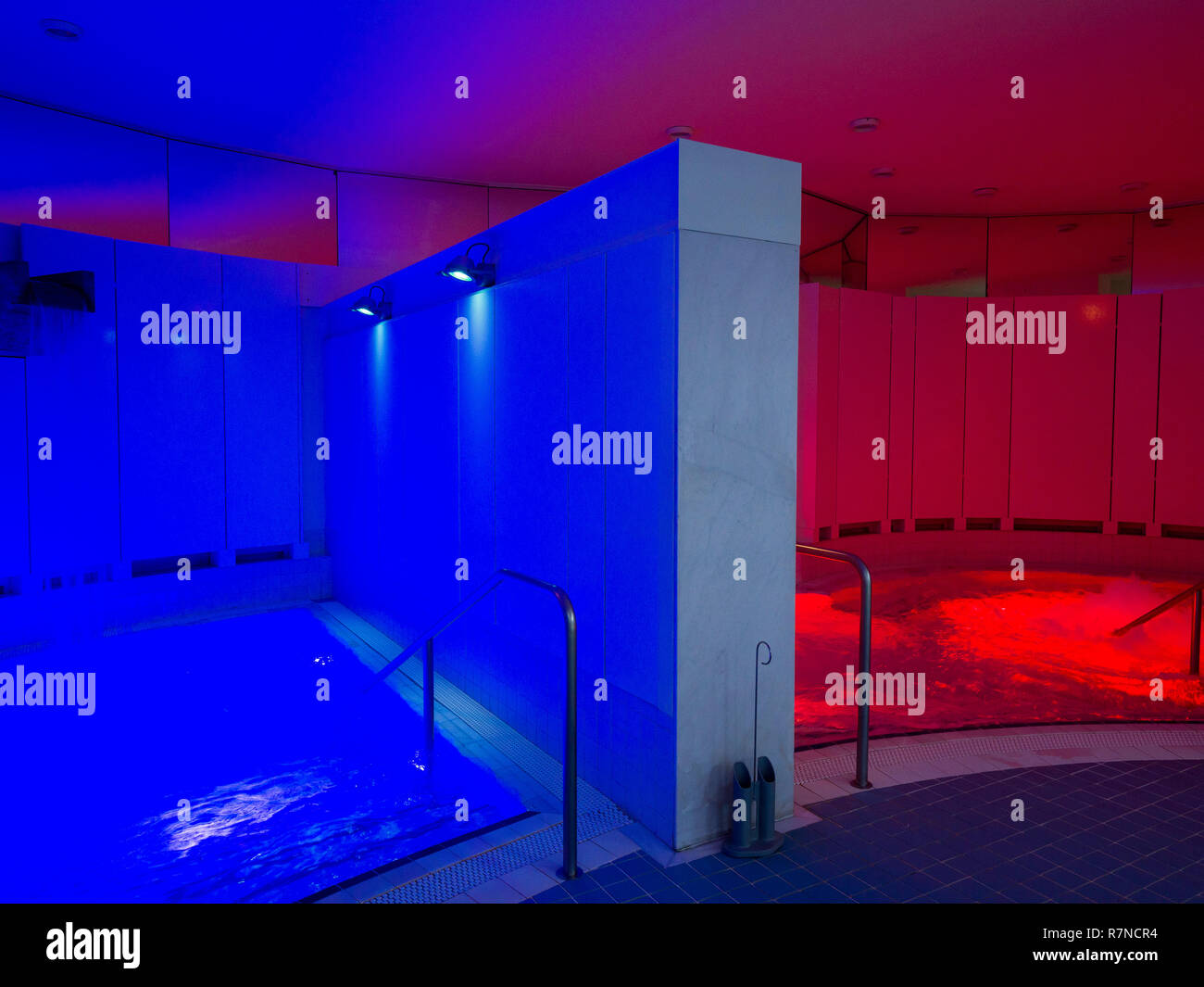 Thermal bath Therme Bogn, Scuol, Scuol Valley, Engadine, Grisons ...