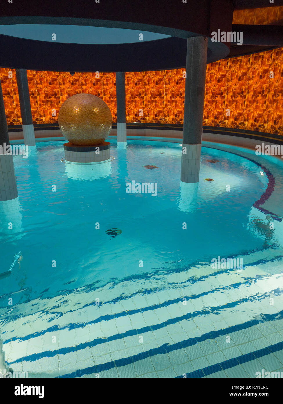 Thermal bath Therme Bogn, Scuol, Scuol Valley, Engadine, Grisons ...