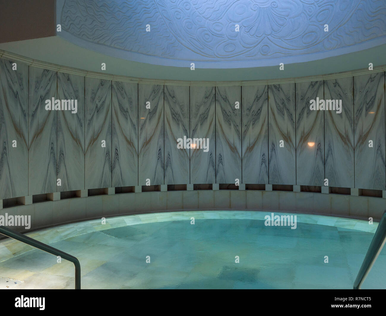 Thermal bath Therme Bogn, Scuol, Scuol Valley, Engadine, Grisons ...