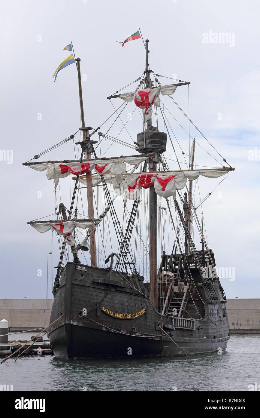 Replica of the Santa Maria of Columbus Stock Photo - Alamy