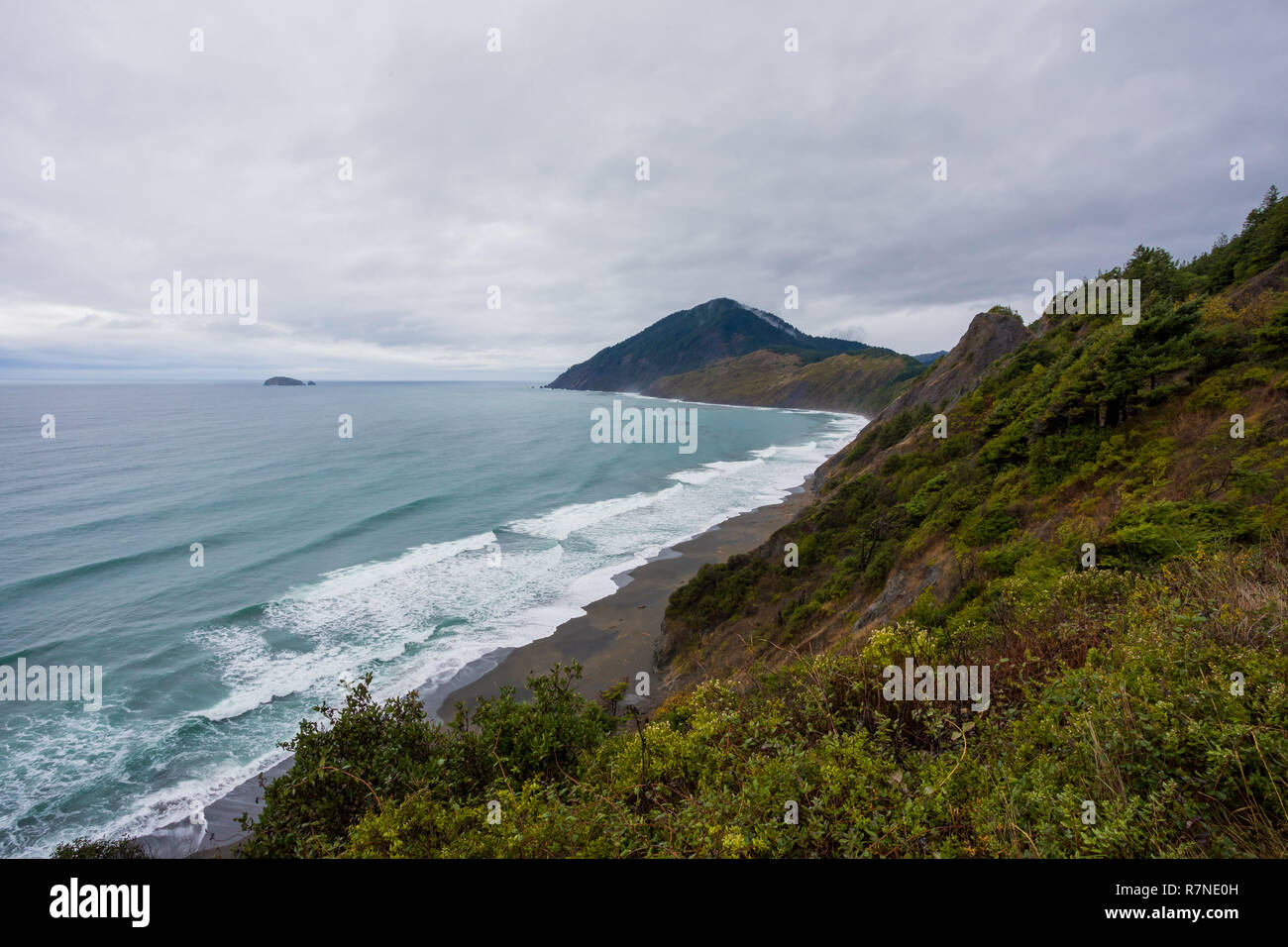 Beautiful landscape shot of the Oregon coastline along the Southern ...