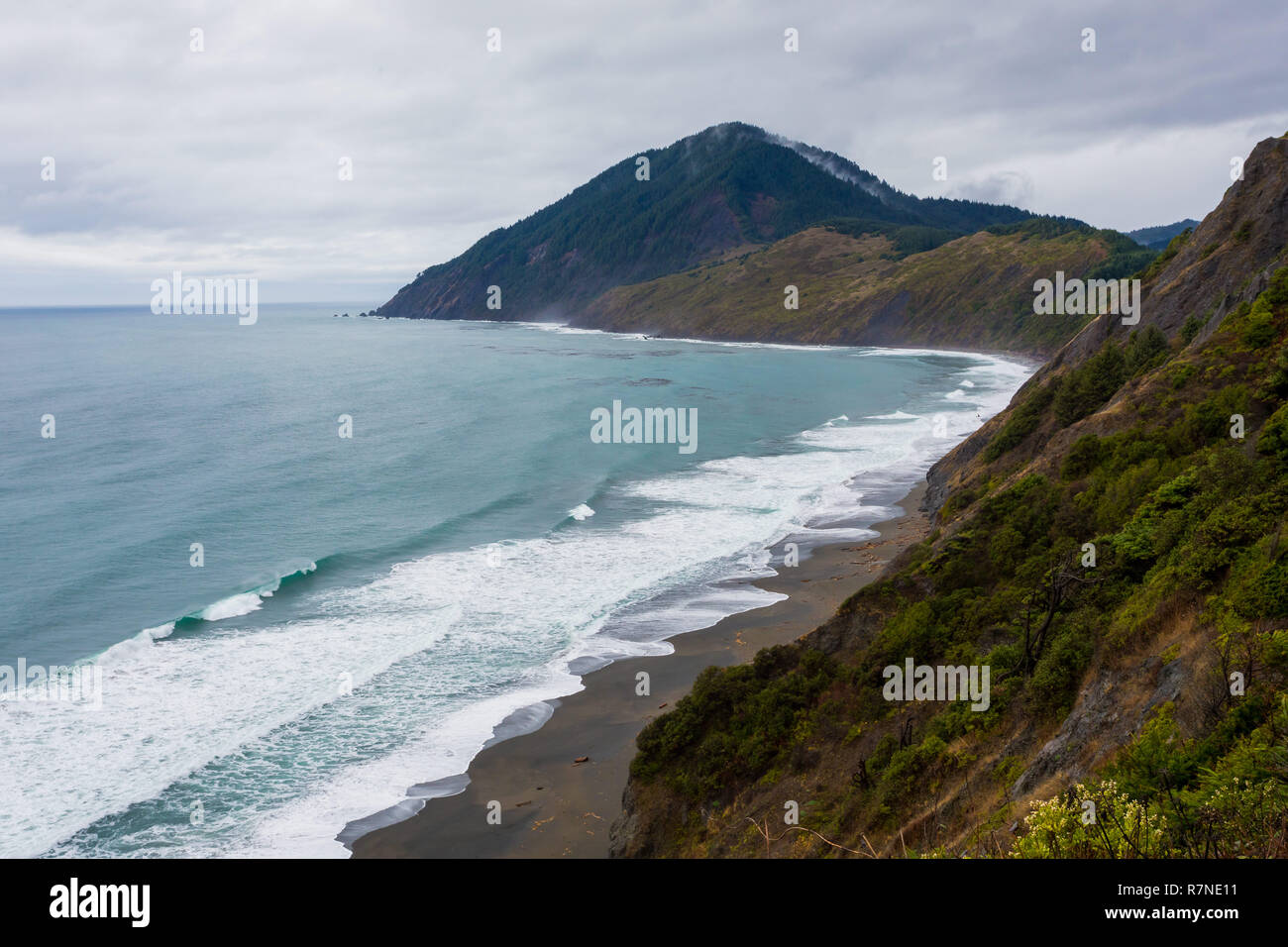 Beautiful landscape shot of the Oregon coastline along the Southern ...