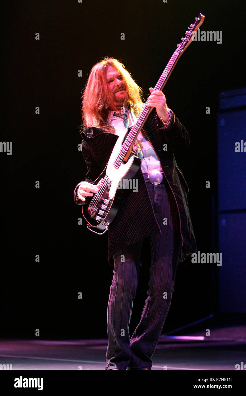 Ricky Phillips with Styx performs in concert at the Bank Atlantic ...