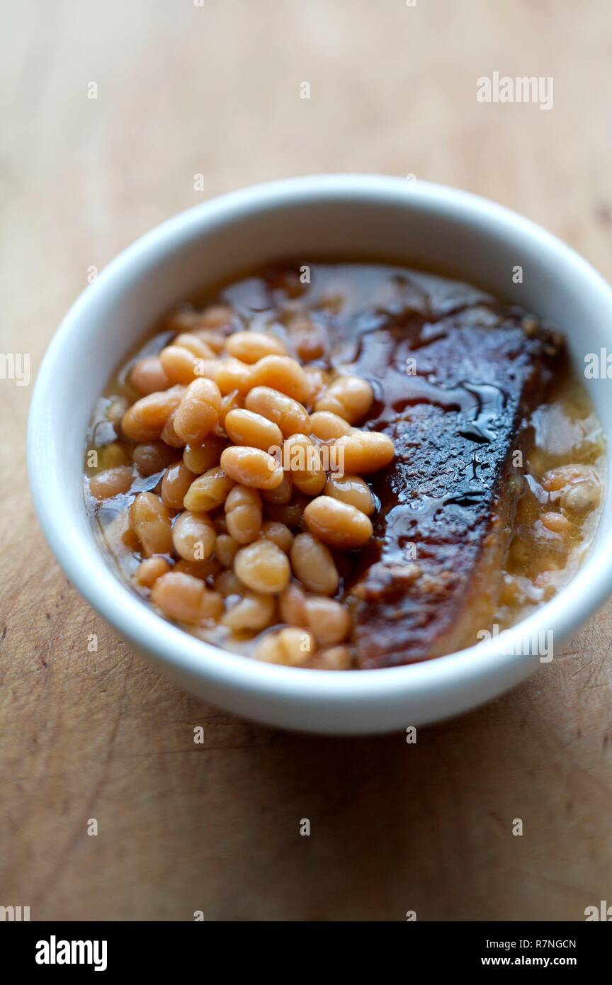 Broad bean meat hi-res stock photography and images - Alamy
