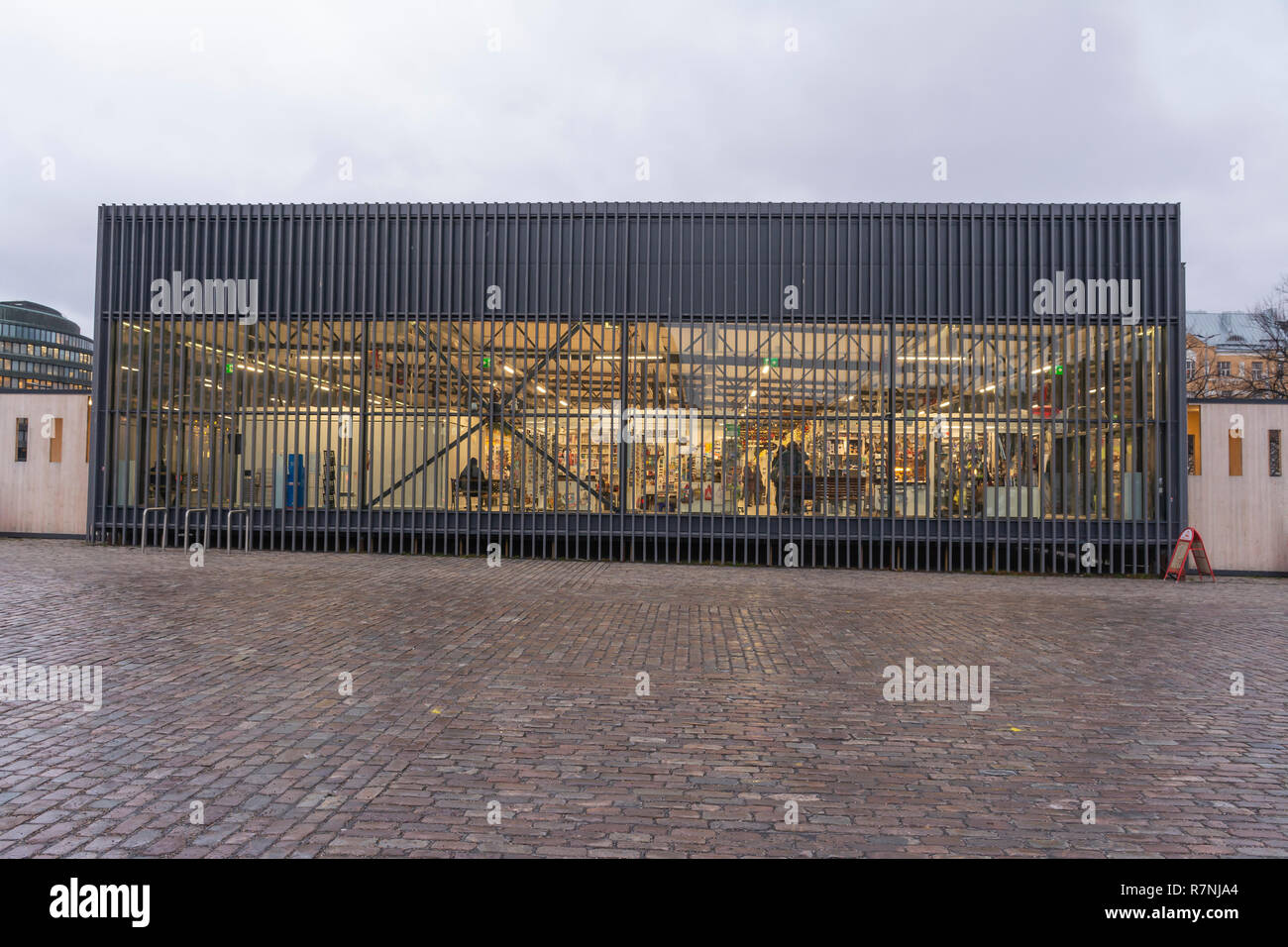 Market hall of hakaniemi hi-res stock photography and images - Alamy