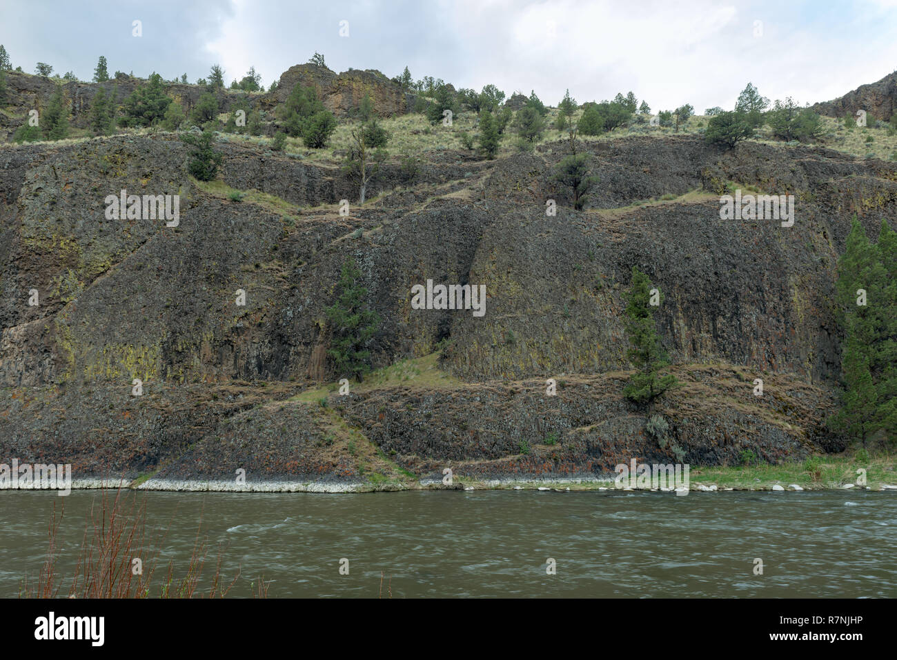Crooked columns hi-res stock photography and images - Alamy
